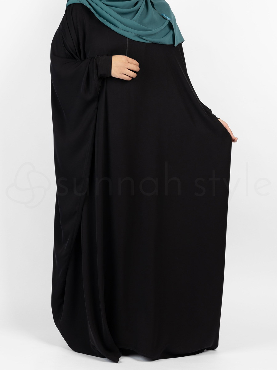 Classic Bisht Abaya Black